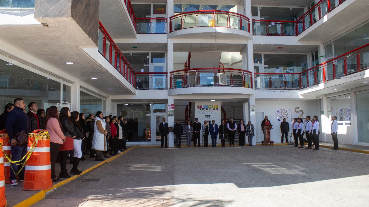 Gobierno municipal de Tocatlán conmemora el Día de la Raza en solemne ...