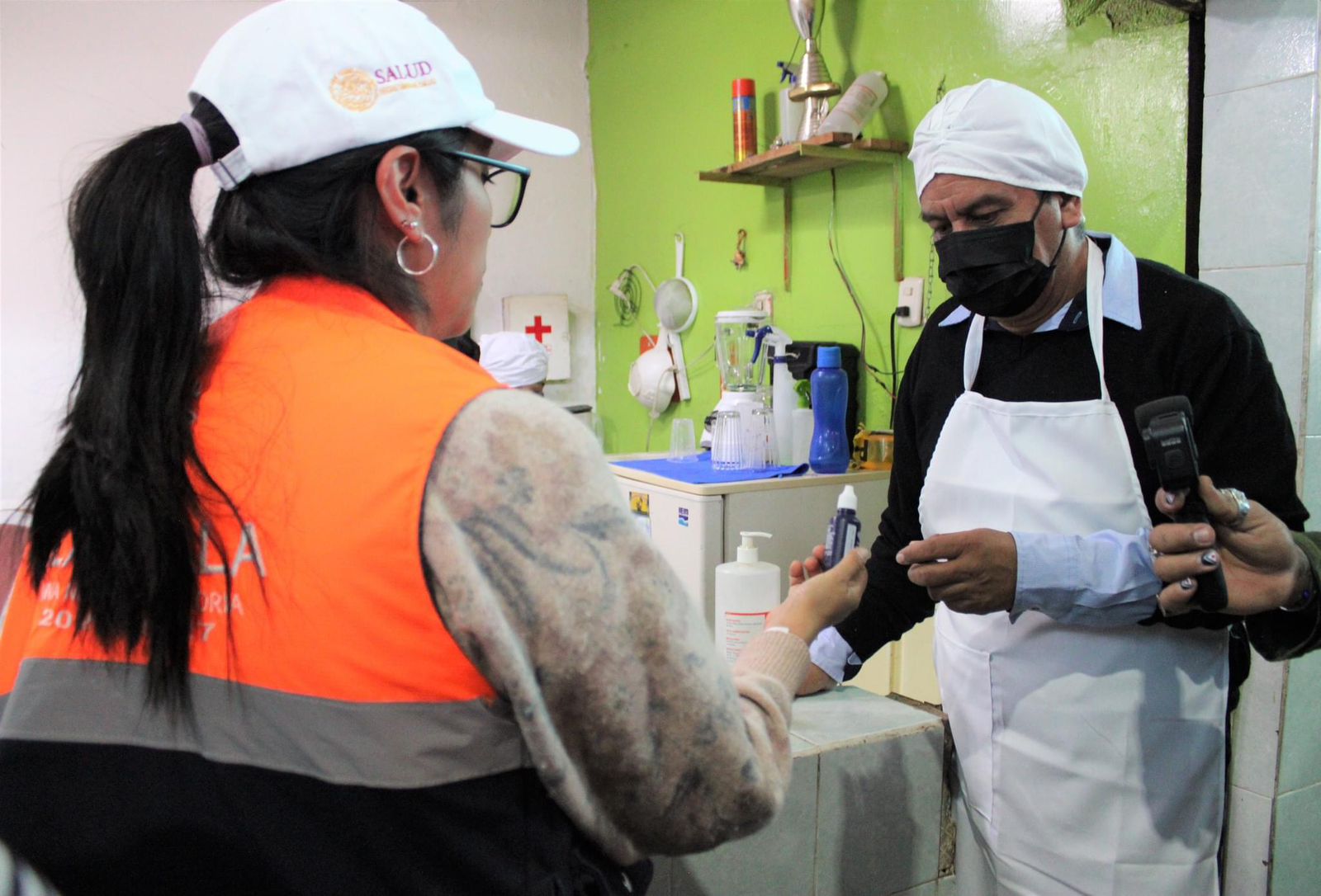 Realiza Coeprist saneamiento básico en Mercado Guadalupe de Apizaco ...