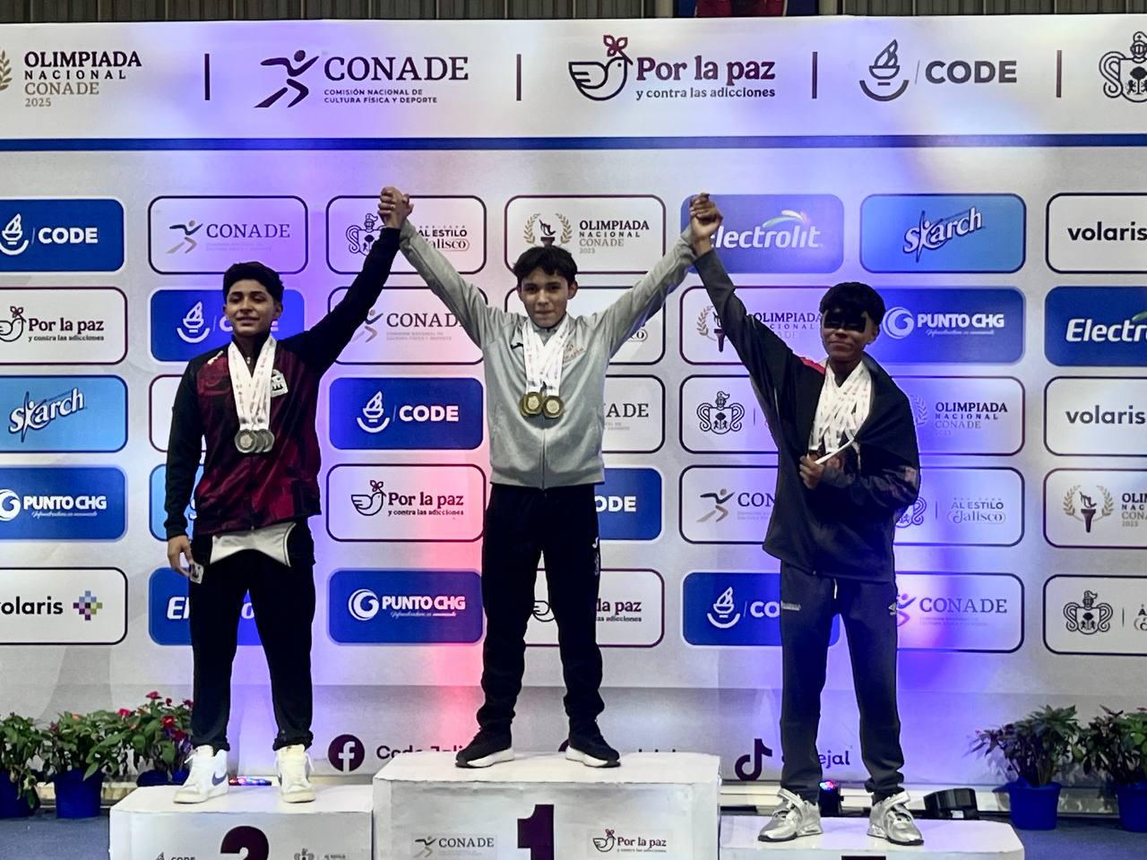 Fabián Gabriel Cázares gana tres medallas de bronce en halterofilia en ...